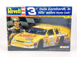 Dale Earnhsardt Jr. Monte Carlo Nascar 1/25 Scale Model Kit Revell 85-