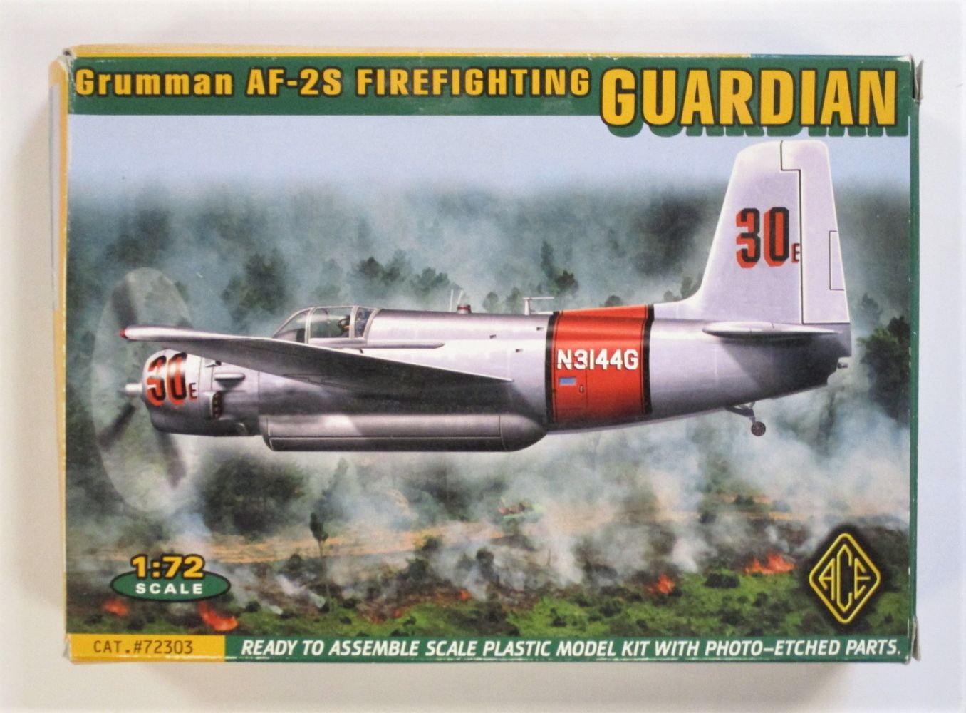 Grumman AF-2S Guardian Firefighter 1/72 Scale Plastic Model Kit Ace Mo